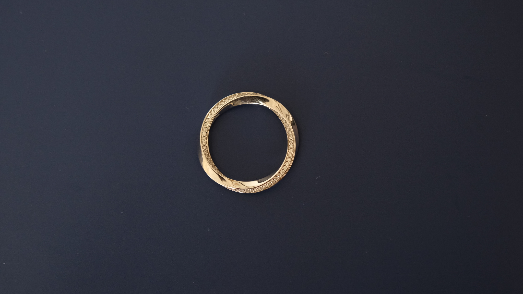 The Art of Promise Ring: Symbolism, Styles, and Timeless Traditions ...